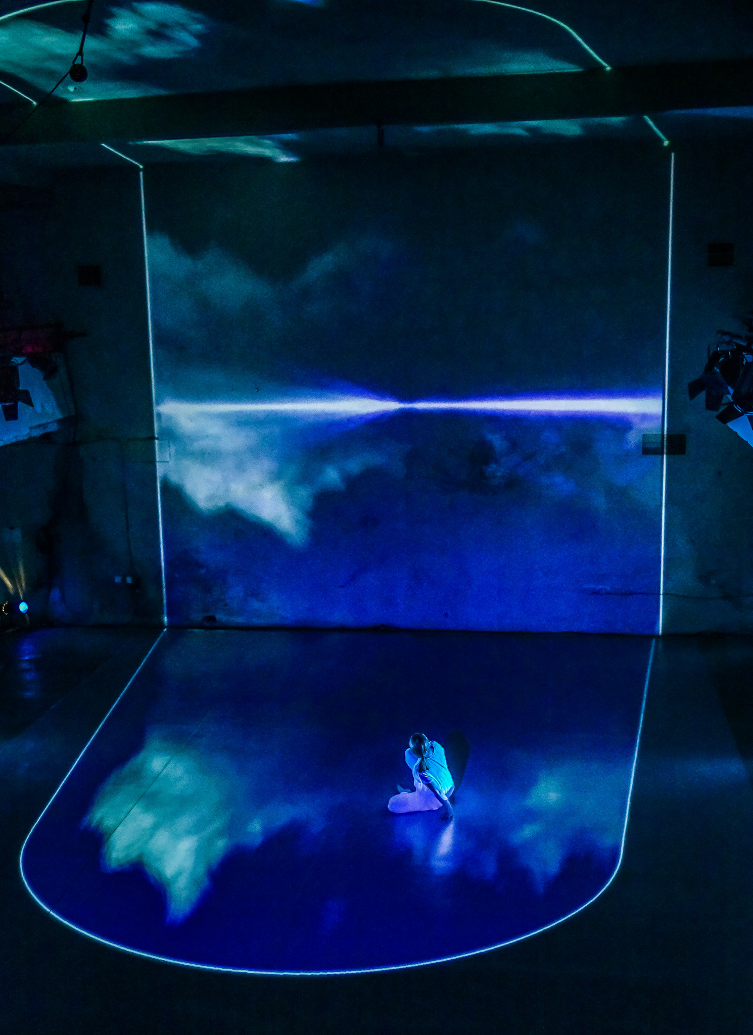 Rigging a Projector to an Electric - Matt Kizer: Scenic & Lighting Design